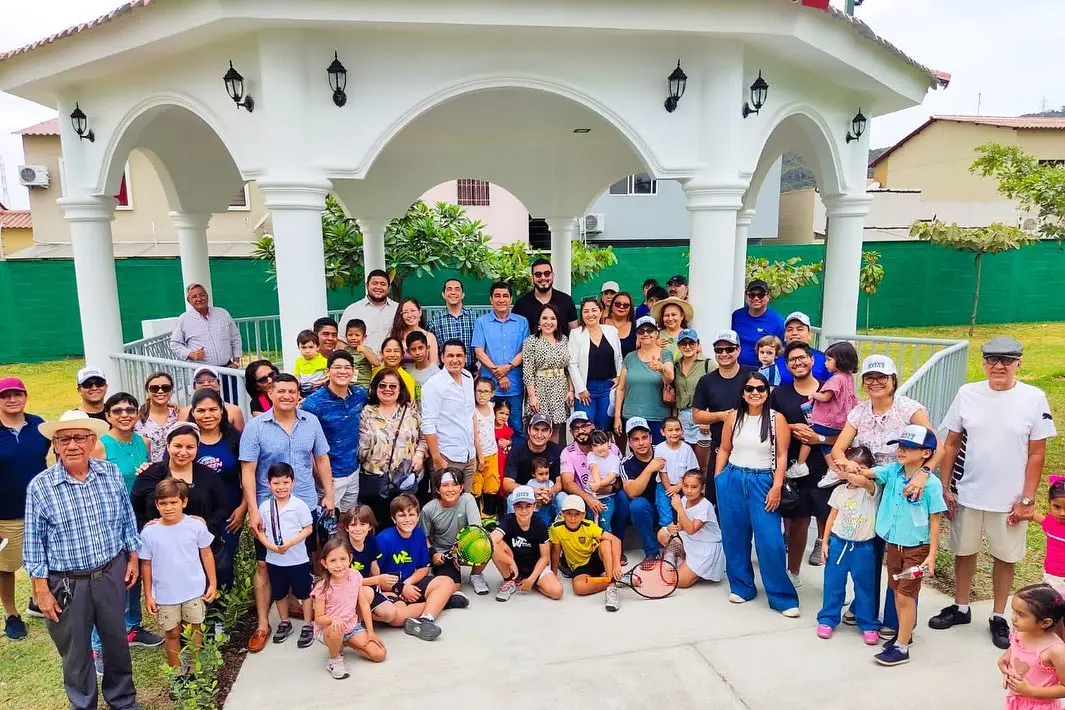 Los residentes de Omega de Villa Club celebran con alegría las obras ...